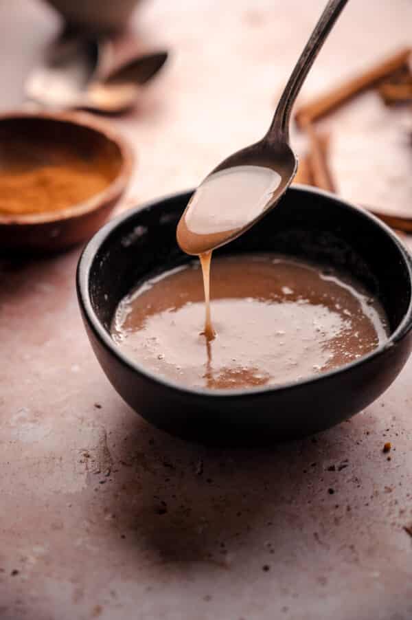 Cinnamon Glaze For Cinnamon Rolls, Donuts, Cake, And More! - Raepublic