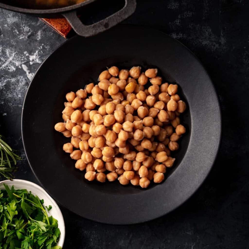 How To Cook Chickpeas 3 Easy Ways (Your Complete Guide) - Raepublic