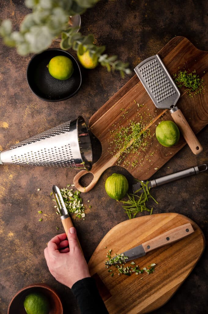 How To Zest A Lime With A Grater, Zester, Knife, And More! - Raepublic