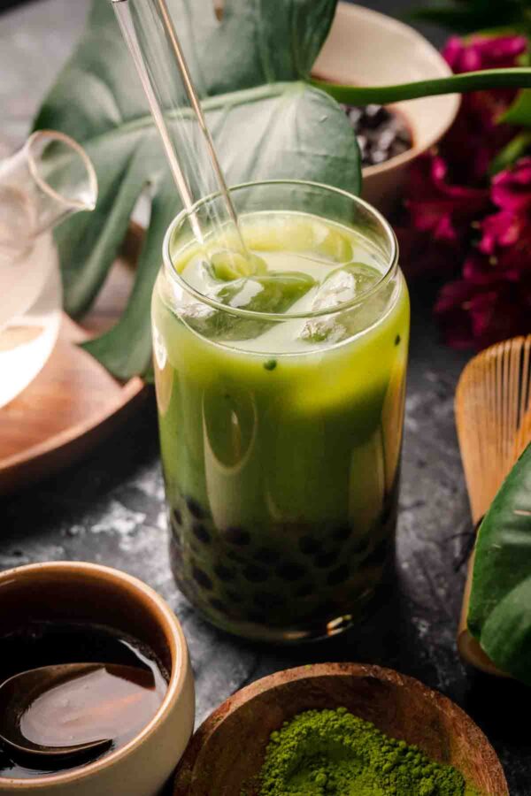 Matcha Milk Tea Recipe: Hot + Iced Bubble Tea (With Video) - Raepublic