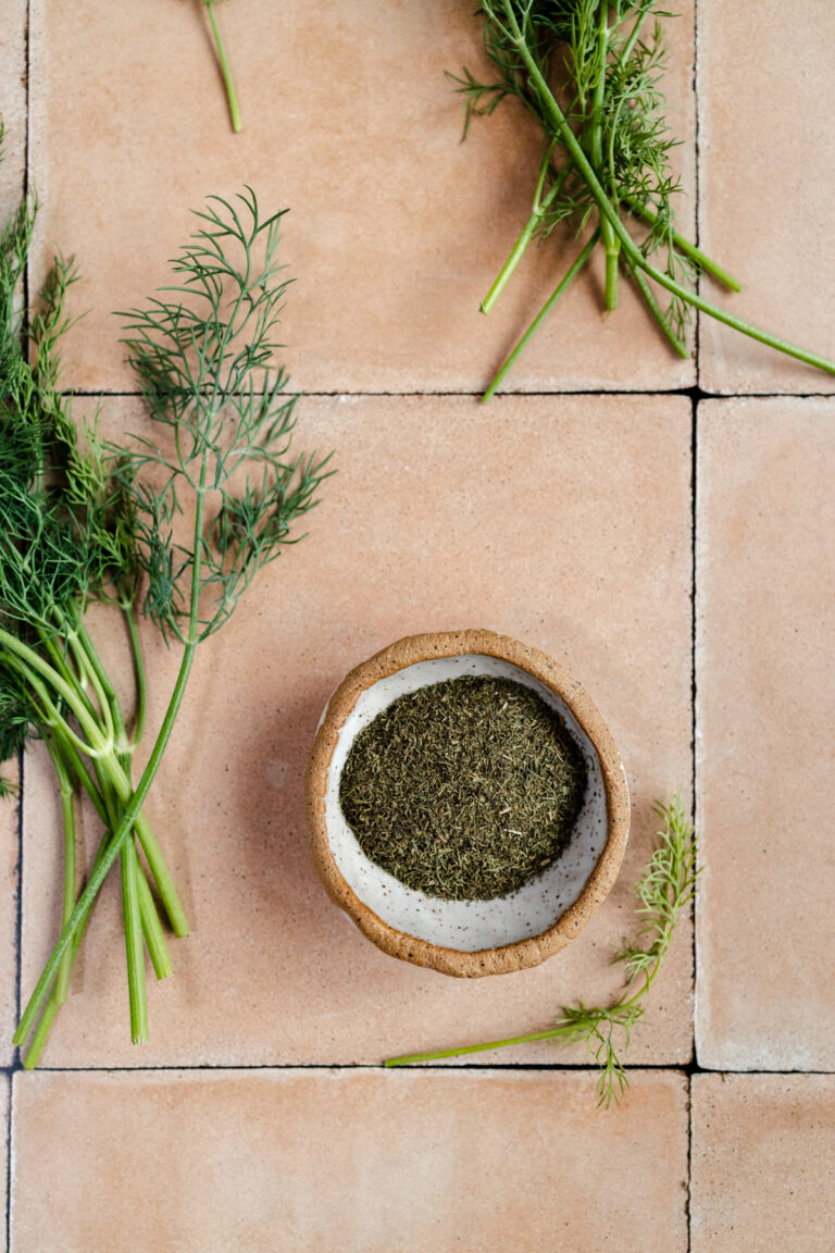 35 Best Substitutes For Dill (Fresh And Dried Ideas) - Raepublic