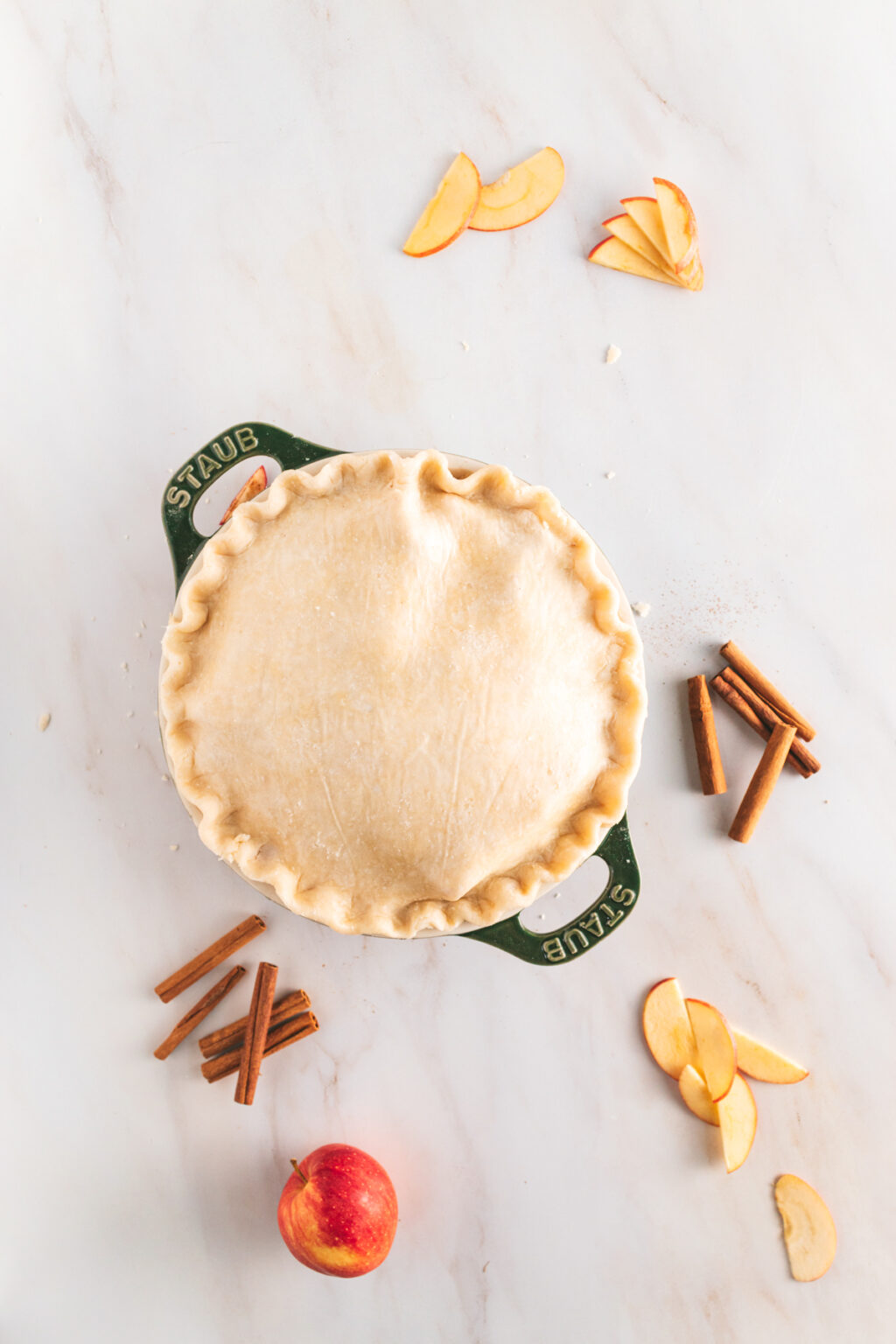 Simple Apple Pie Recipe (Vegan) - Raepublic