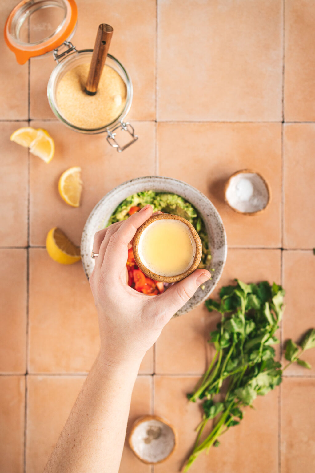 Simple Guacamole Recipe (The Best 5-Minute Guac Recipe) - Raepublic