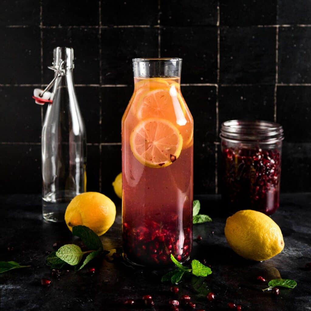 Pomegranate Water Recipe (Ready In 5 Minutes!) - Raepublic