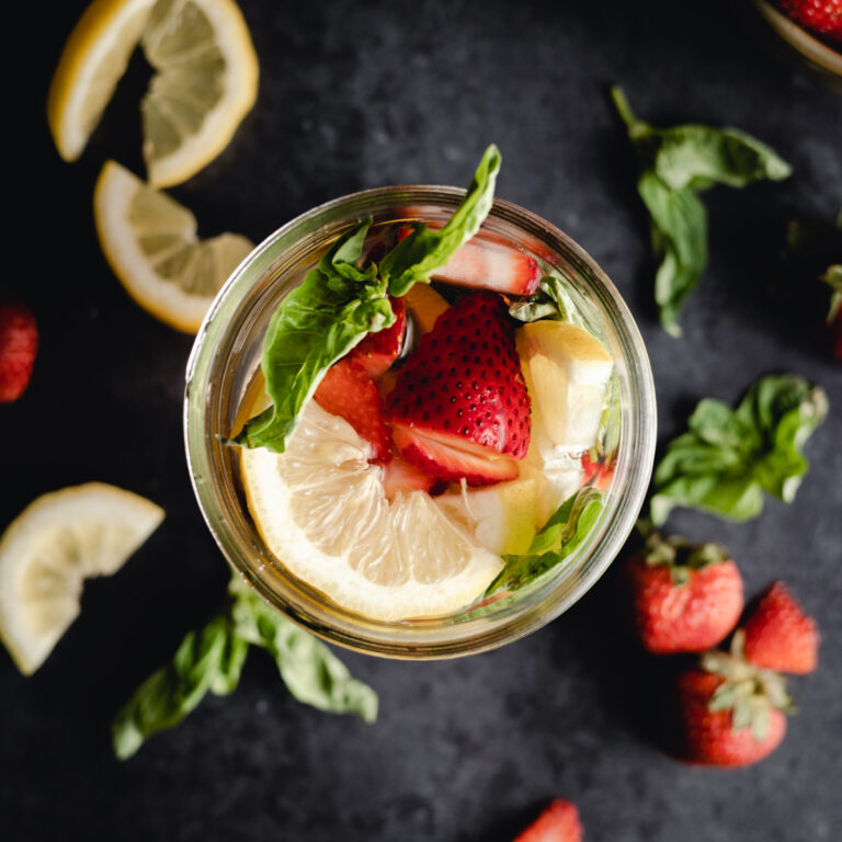 Strawberry Lemon Water (5-Minute Recipe) - Raepublic