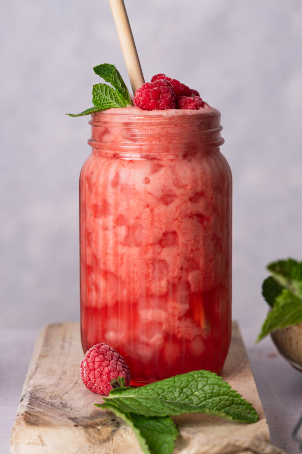Raspberry Lemonade Recipe (Easy 5-Minute Recipe) - Raepublic