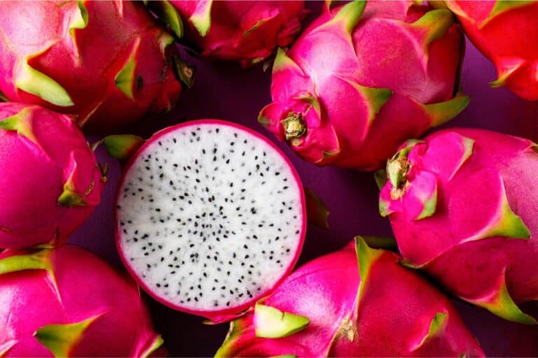 50 Red Fruits To Eat The Rainbow (With Photos) - Raepublic
