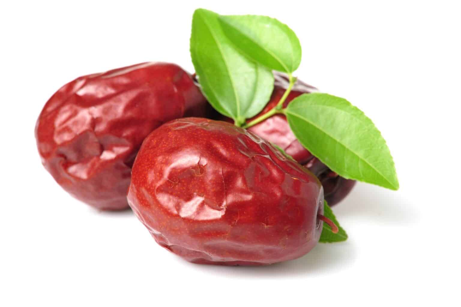 50 Red Fruits To Eat The Rainbow (With Photos) - Raepublic